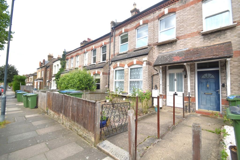 Wrottesley Road, London 2 bed ground floor flat - £1,600 pcm (£369 pw)