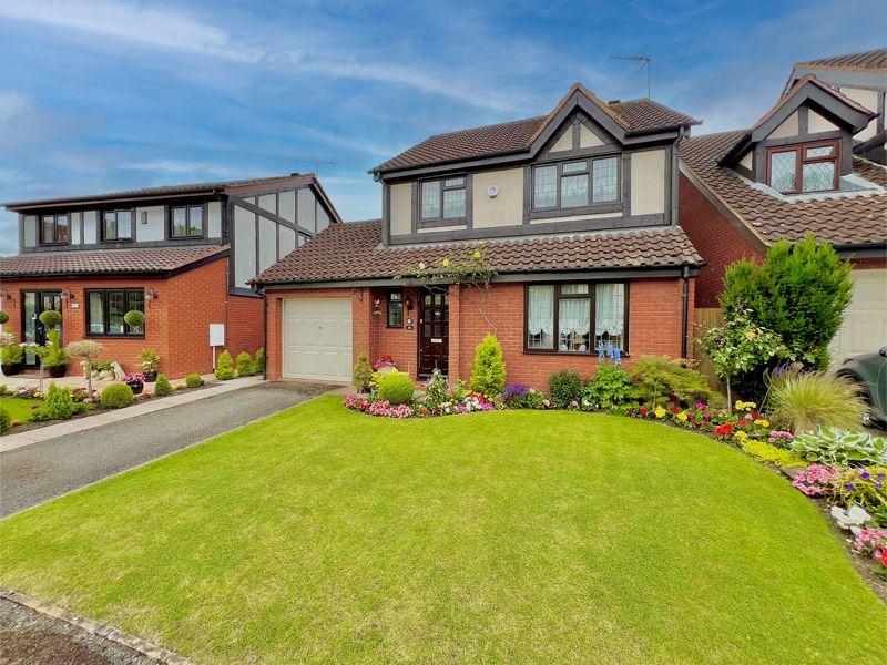 Staines Square, Dunstable, LU6 3 bed detached house for sale - £440,000