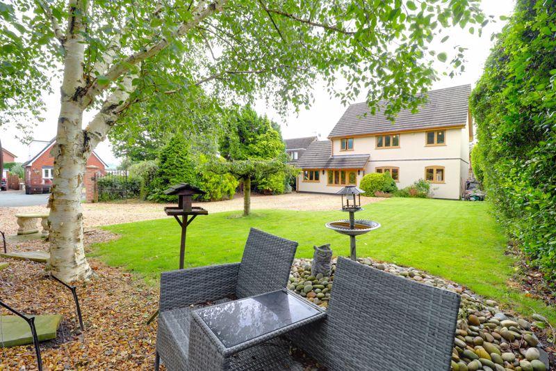 Chetwode Close, Market Drayton TF9 4 bed detached house for sale - £485,000