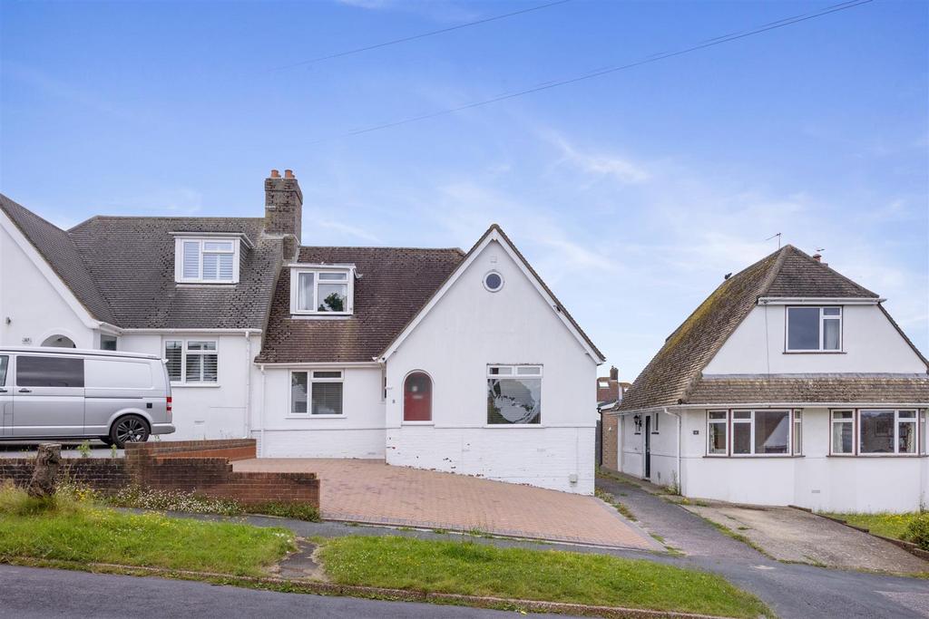 Solway Avenue, Patcham, Brighton 3 bed semi-detached bungalow - £550,000