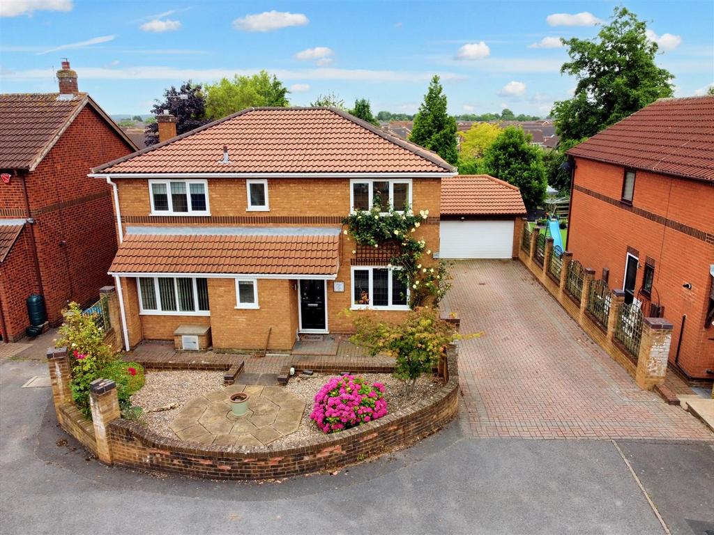 Eaton Grange Drive, Long Eaton 4 bed detached house - £525,000