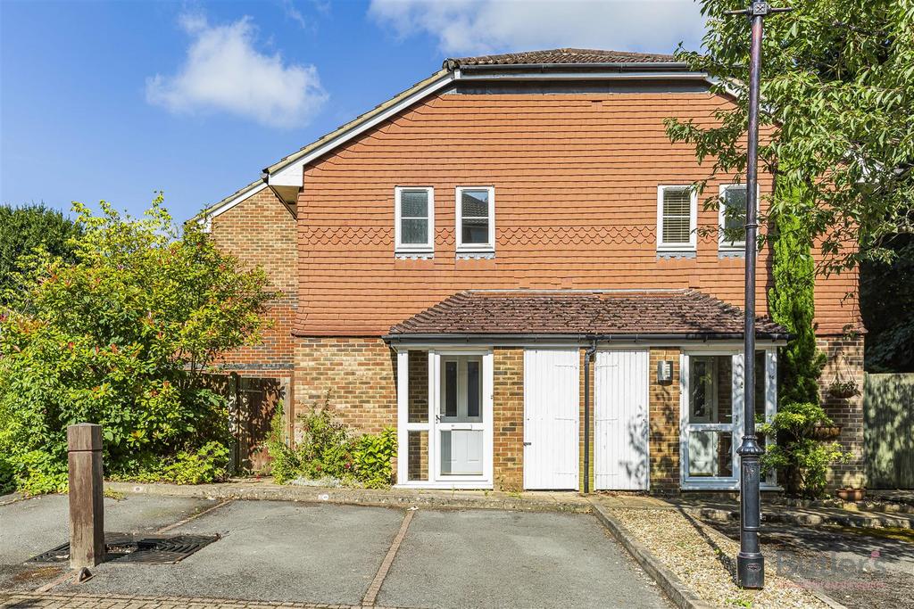 Autumn Drive, Sutton 1 bed end of terrace house - £1,465 pcm (£338 pw)