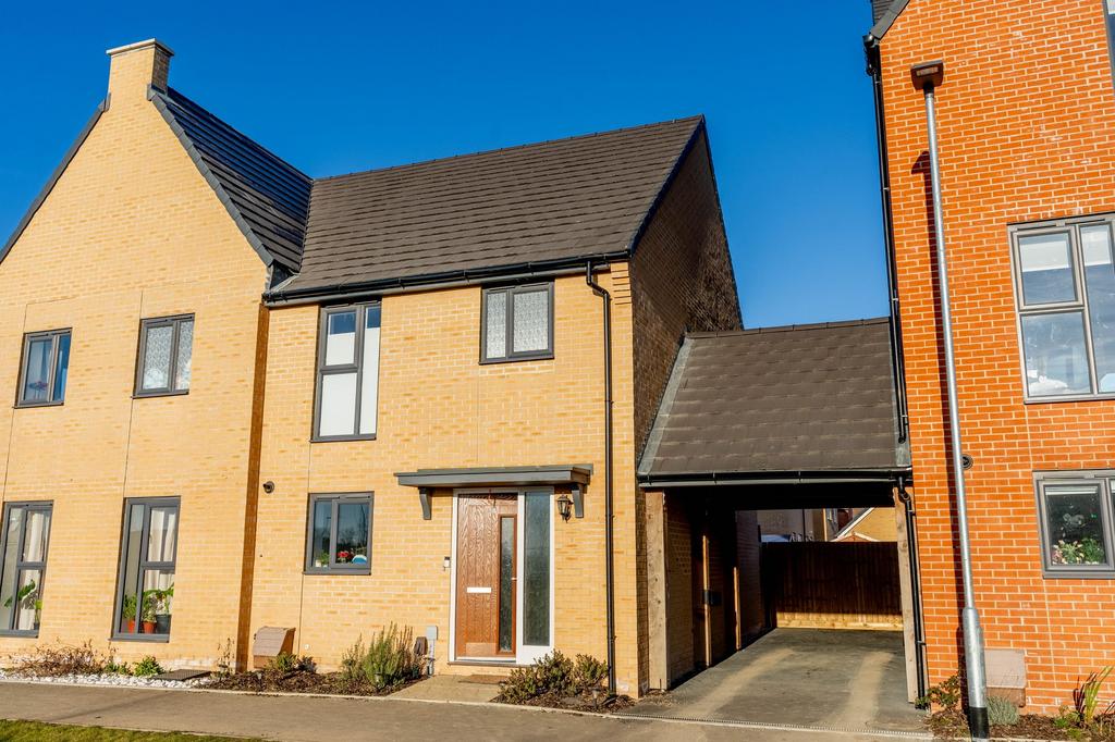 Partridge Way, Northstowe, CB24 3 bed semi-detached house - £350,000