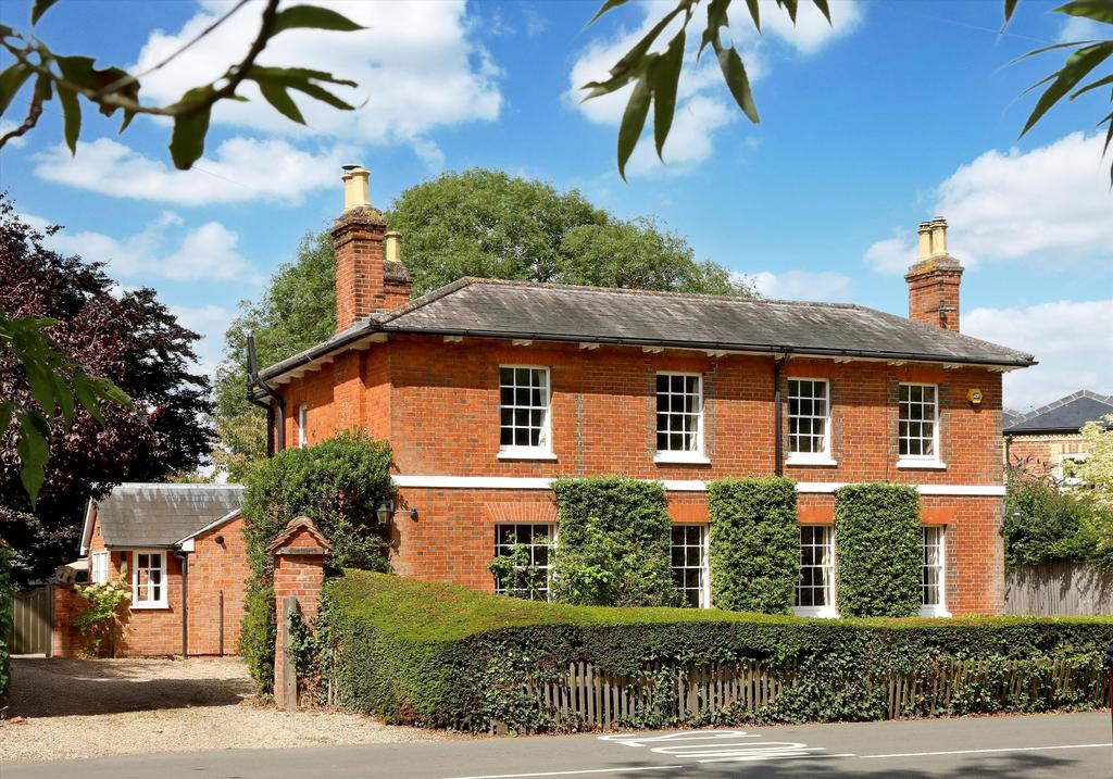 The Street, Shurlock Row, Reading... 4 bed detached house - £1,795,000