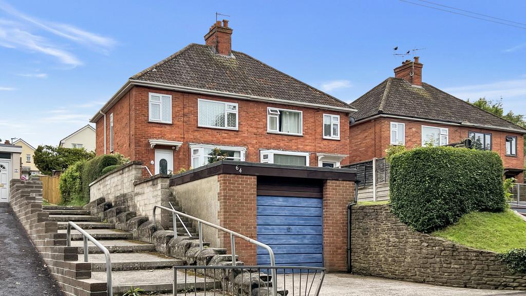 Bratton Road, Westbury 4 bed semi-detached house - £250,000