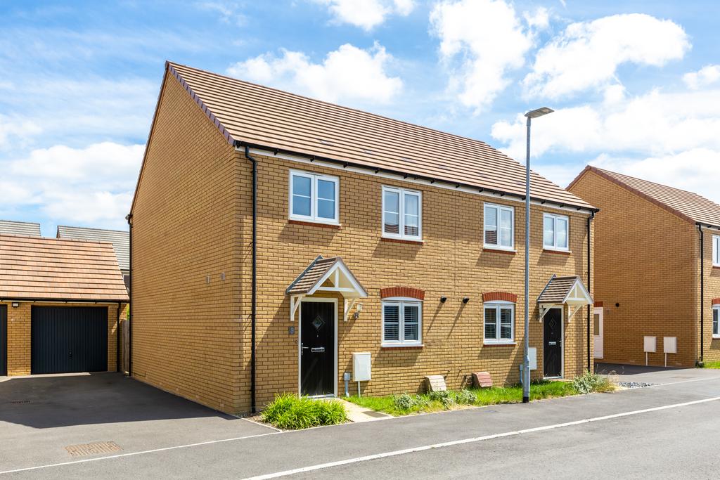 Rudge Close, Hunts Grove, Hardwicke... 3 bed semi-detached house for ...