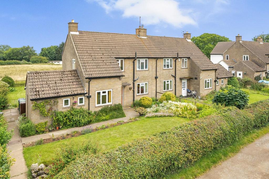 Headley Hall Cottages Spen Common... 3 bed semi-detached house - £265,000