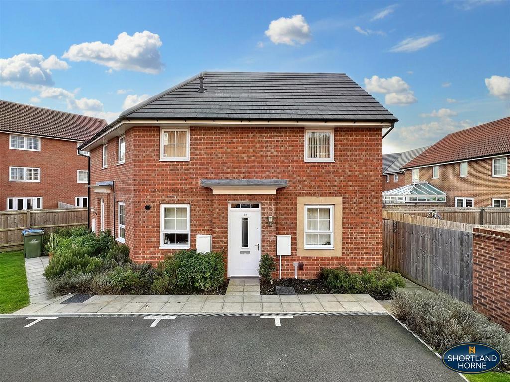 Tawny Grove, Coventry CV4 2 bed maisonette - £225,000