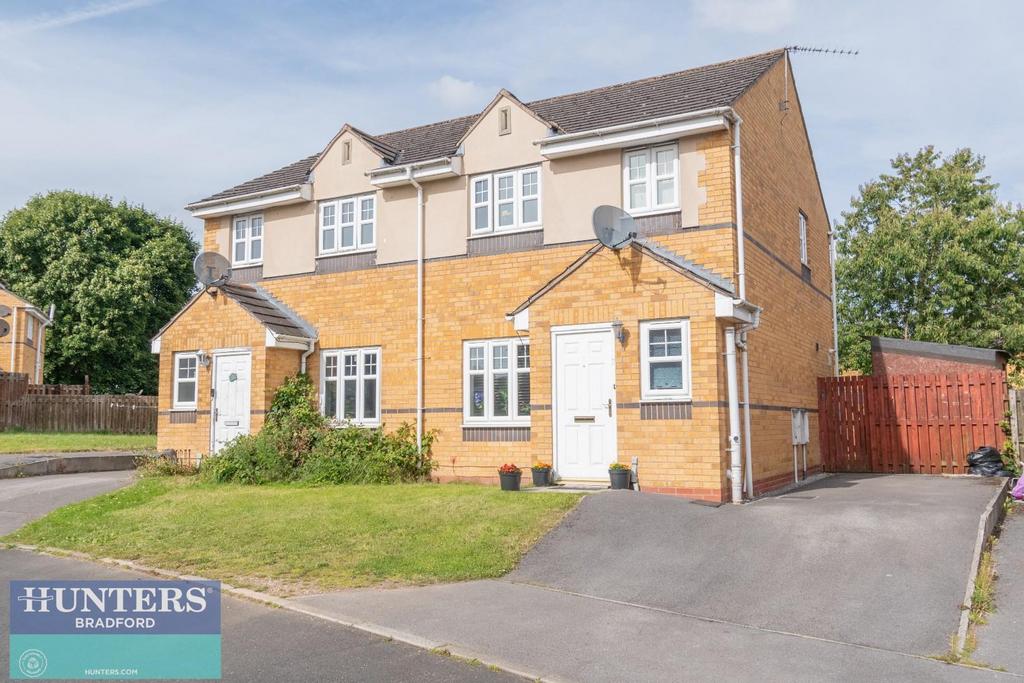 REF SR - Hatcham Close Allerton... 3 bed semi-detached house - £150,000