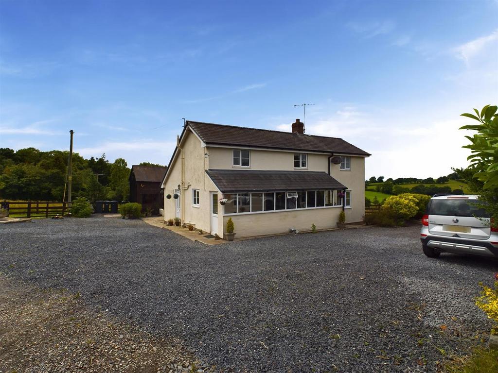 Brynhyfryd, Cwm Golau, Cyfronydd 4 bed detached house for sale - £400,000