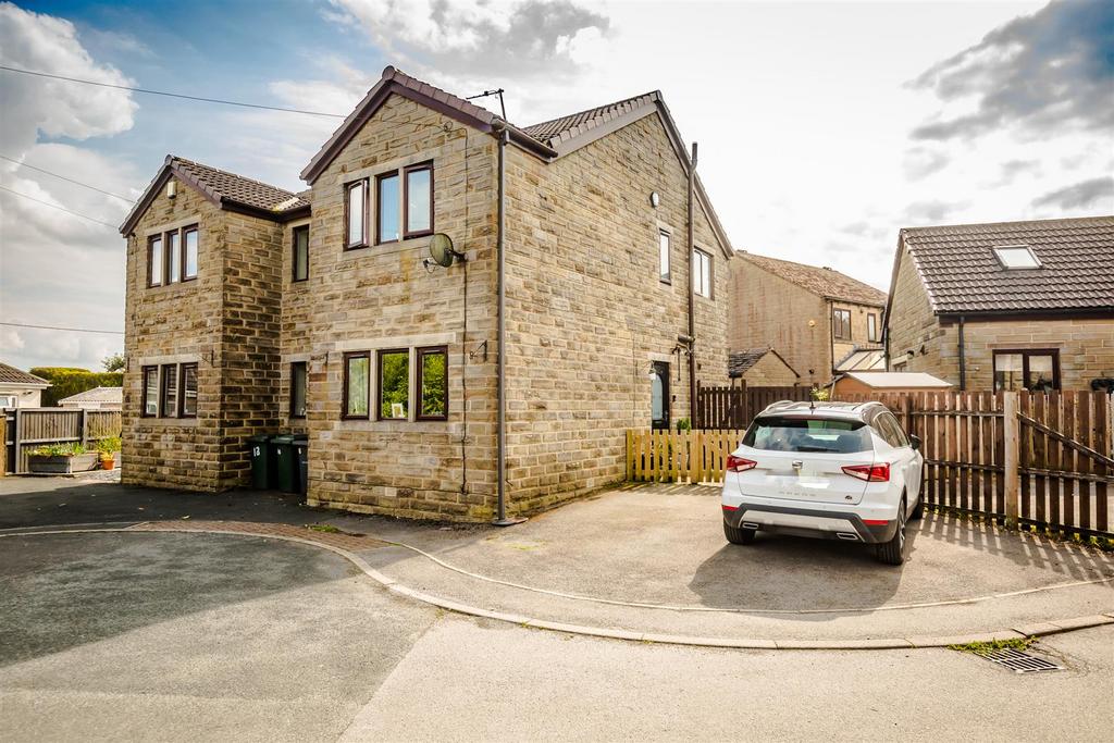 Bush Hill Fold, Bradford BD13 3 bed semi-detached house for sale - £210,000