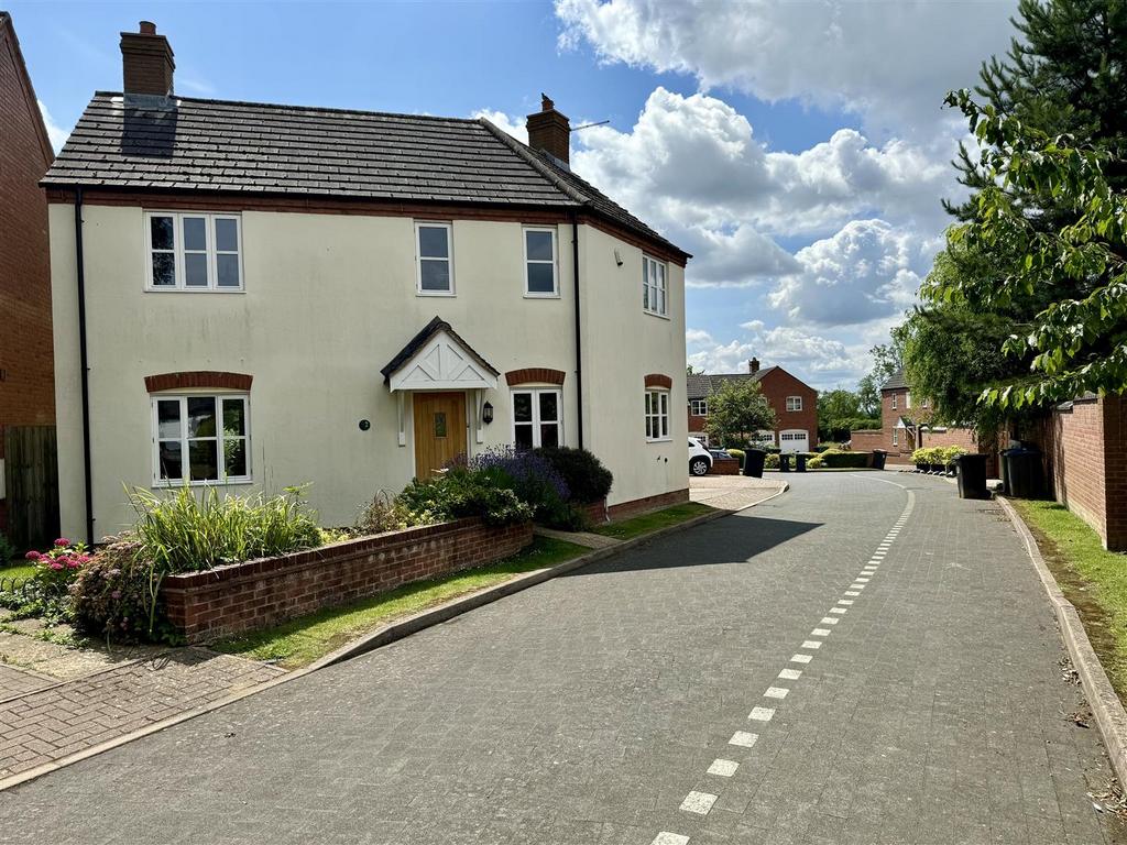Simons Close, Swinford, Lutterworth 3 bed detached house for sale - £ ...