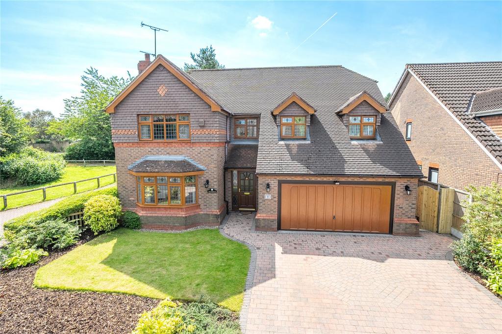 Wike Ridge Avenue, Leeds, West Yorkshire 4 bed detached house - £699,950