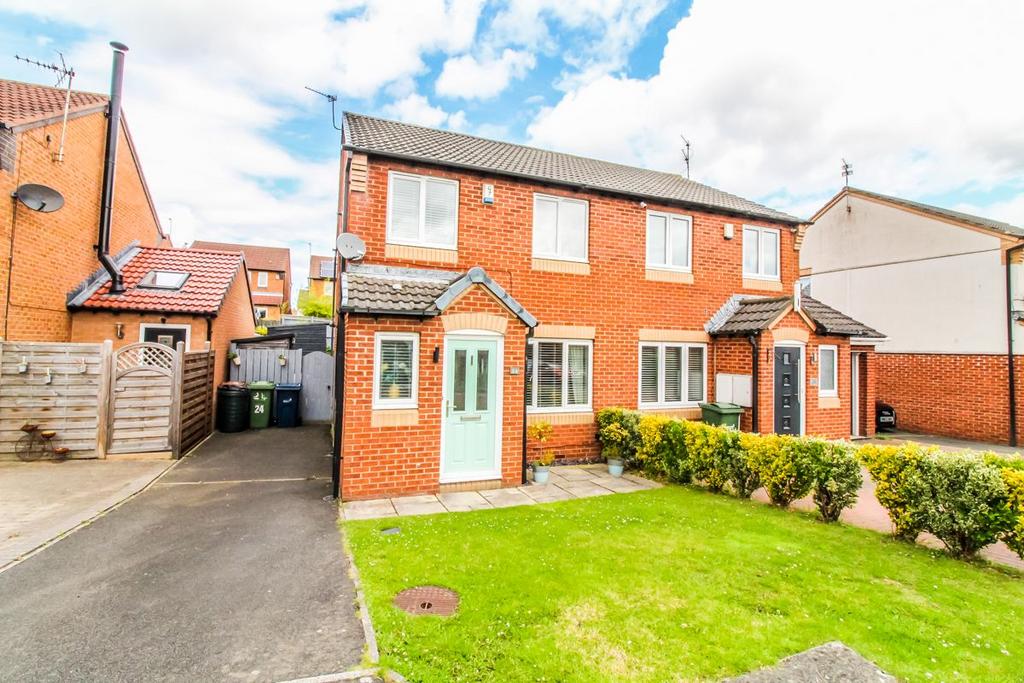Whernside Close, Mayfield... 3 bed semi-detached house - £155,000