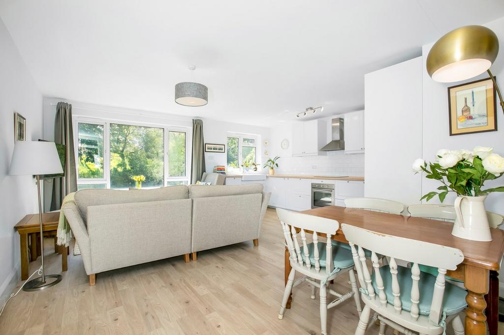 Harding Place, 42-44 Duncombe Hill... 2 bed apartment - £1,750 pcm (£ ...