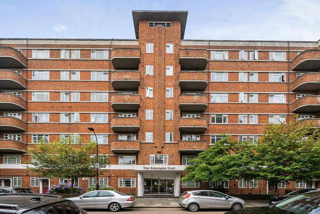 Edith Villas, West Kensignton 1 bed flat - £350,000