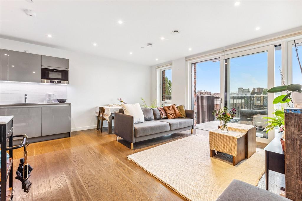 Heygate Street, London SE17 1 bed apartment - £2,400 pcm (£554 pw)