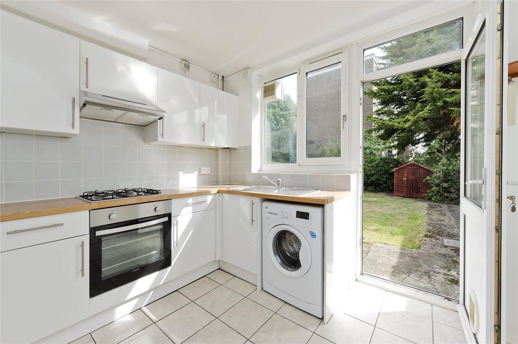 Barringer Square, London SW17 3 bed house - £2,900 pcm (£669 pw)