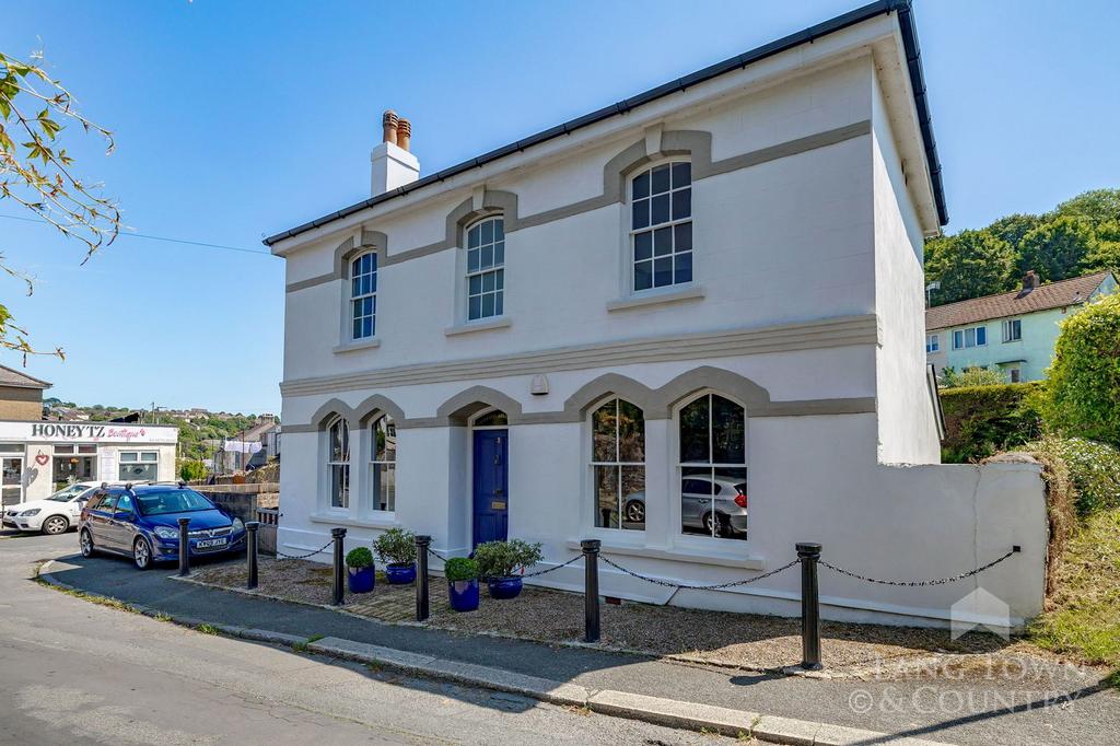 Priory Road, Plymouth PL3 4 bed detached house - £425,000