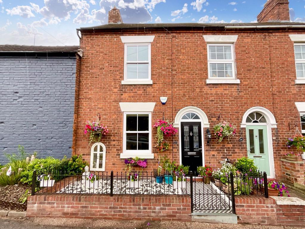 Station Road, Stone, ST15 3 bed terraced house - £275,000