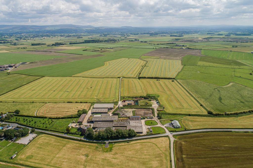 Sandside, Cockerham, Lancaster... Farm land - £5,850,000
