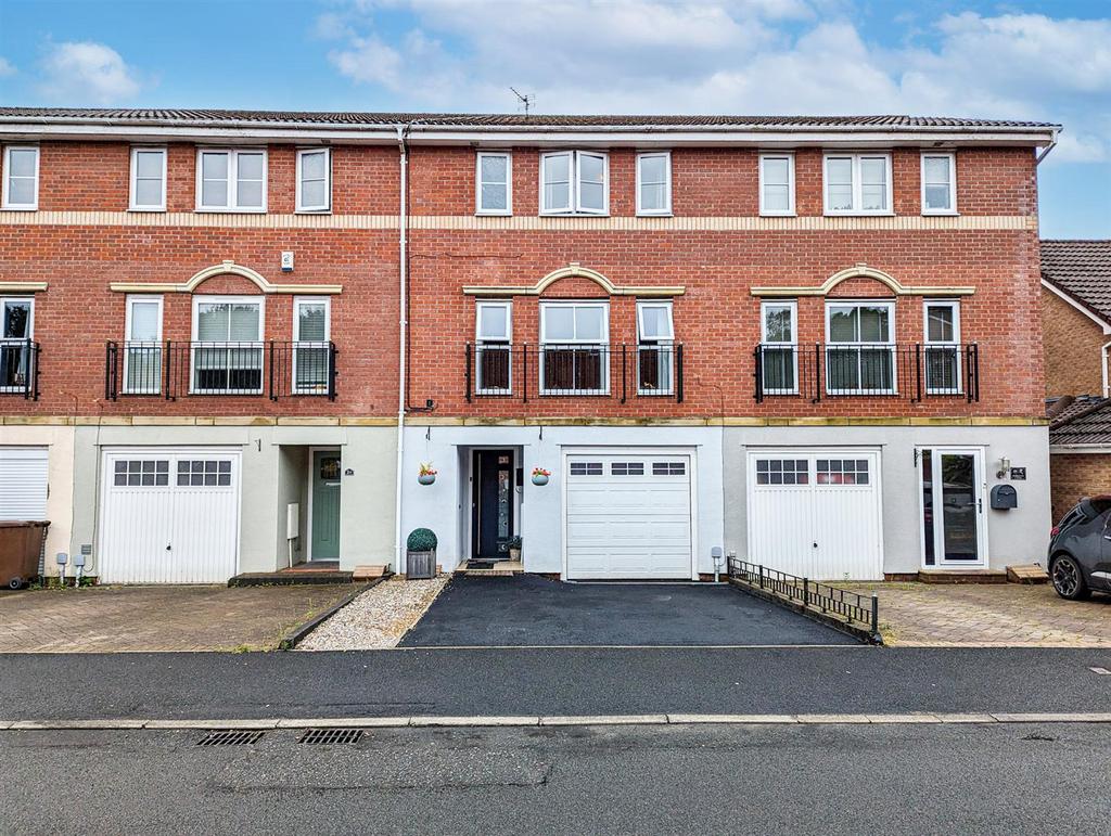 Parkedge Close, Pennington, Leigh 4 bed townhouse - £289,950