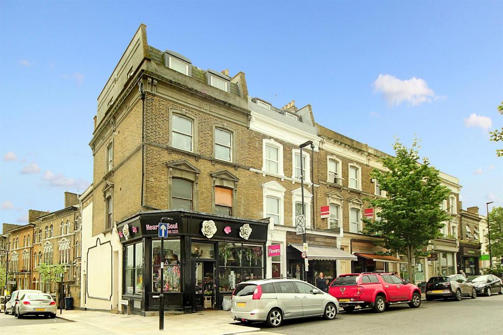 Churchfield Road, W3 1 bed apartment - £1,600 pcm (£369 pw)