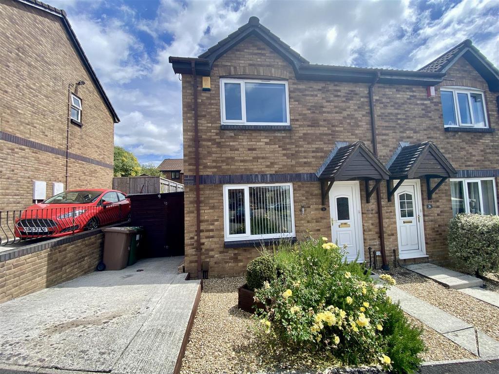 Bakers Close, Plymouth PL7 3 bed semi-detached house - £260,000