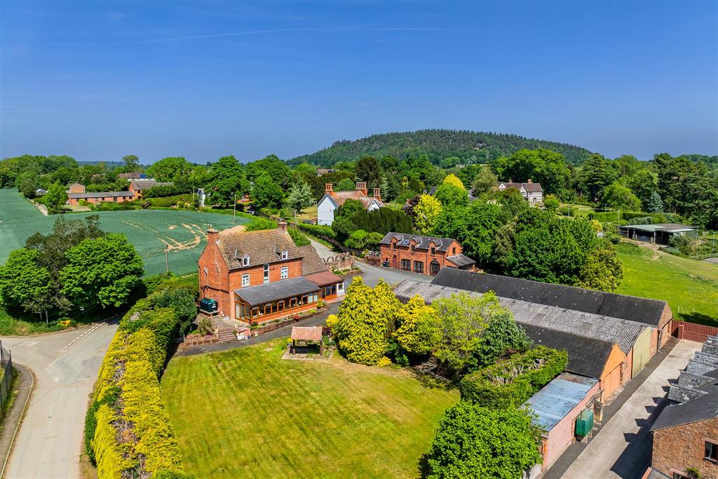 Wilcott Grange, Wilcott, Nesscliffe... 10 bed detached house - £799,950