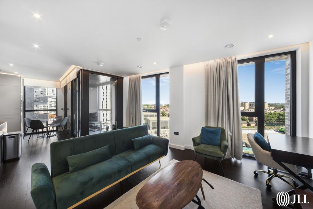 The Residence London SW11 2 bed apartment - £3,792 pcm (£875 pw)