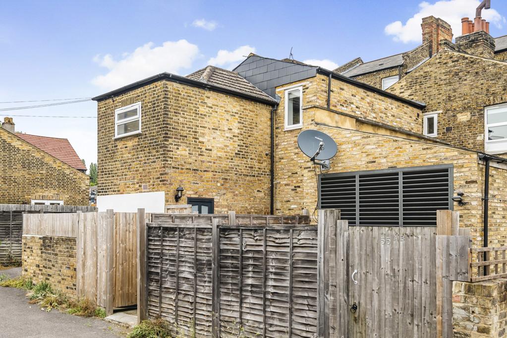 Honor Oak Park, Honor Oak 2 bed apartment - £330,000