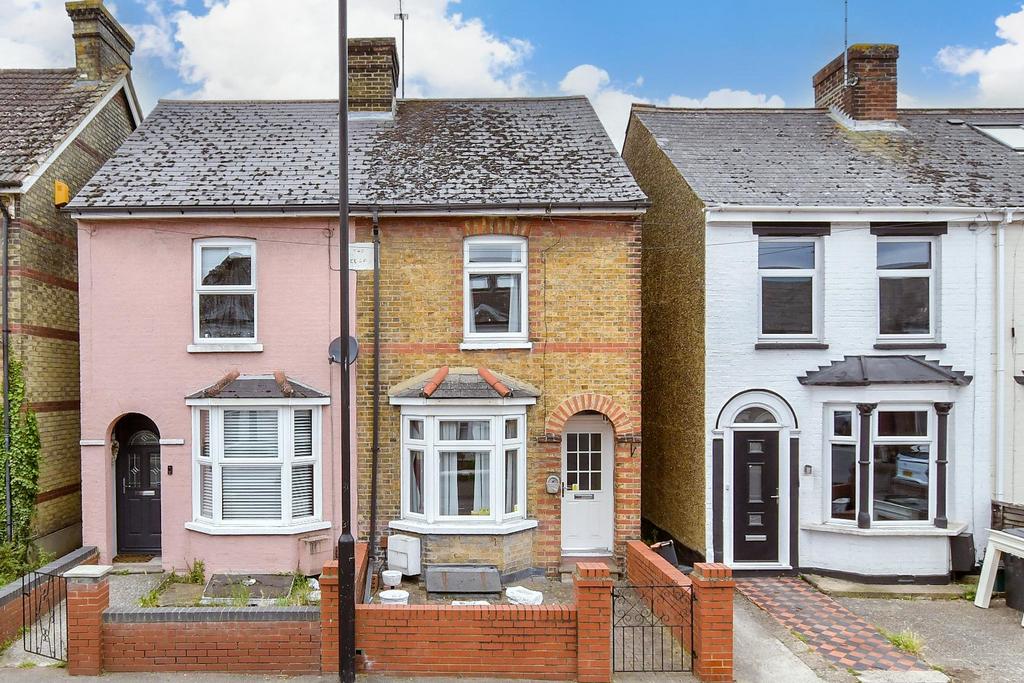Malling Road, Snodland, Kent 2 bed semi-detached house - £150,000