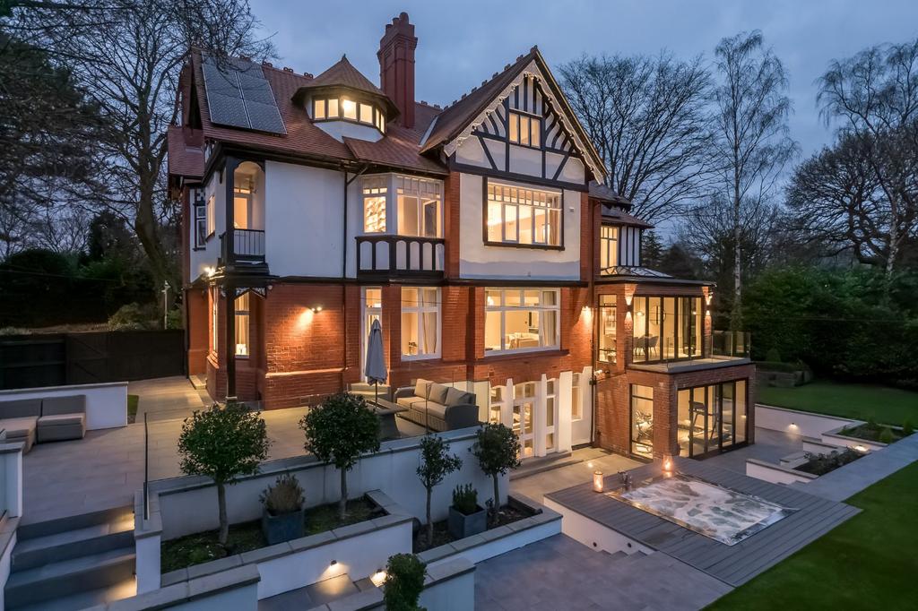 Alan Drive, Hale, WA15 6 bed detached house for sale - £3,400,000