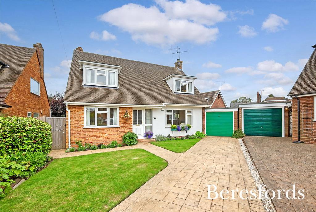Mayfield Road, Writtle, CM1 4 bed detached house for sale - £565,000
