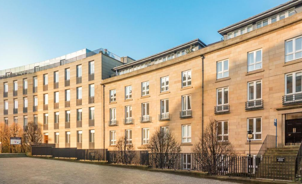26, Fettes Row, Edinburgh, EH3 6RL 2 bed flat - £1,600 pcm (£369 pw)