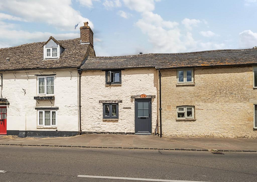 Main Road, Alvescot, Bampton... 2 bed terraced house for sale - £315,000