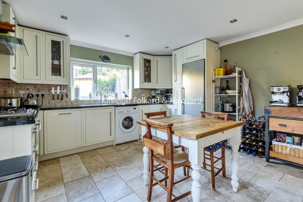 Derinton Road London SW17 3 bed house - £2,600 pcm (£600 pw)