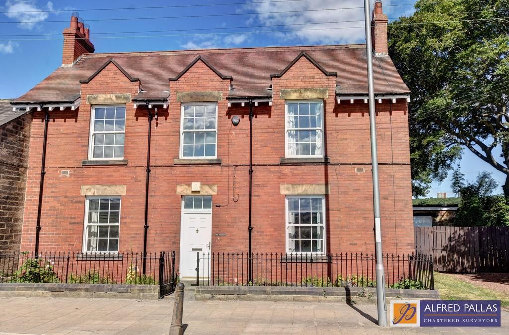 Lamesley, Gateshead 4 bed end of terrace house - £365,000