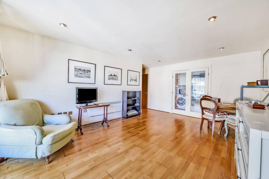 St George Wharf, London, SW8 2LS... 2 bed flat - £775,000