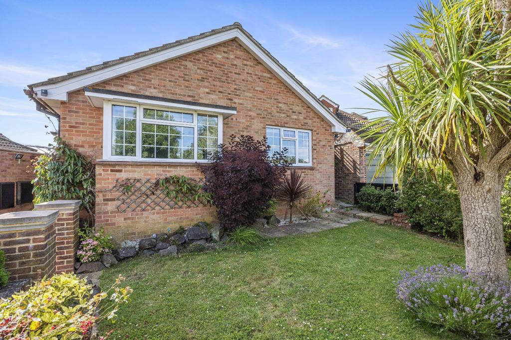 Redhill Drive, Brighton, East Sussex... 2 bed bungalow - £650,000