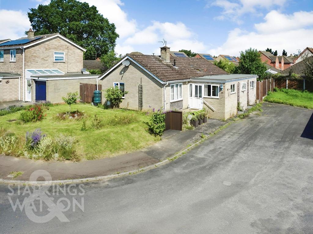 Beverley Road, Brundall, Norwich 4 bed property - £315,000