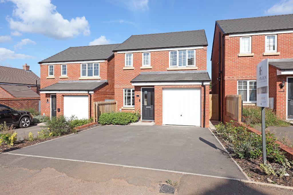 Stone ST15 3 bed detached house - £280,000