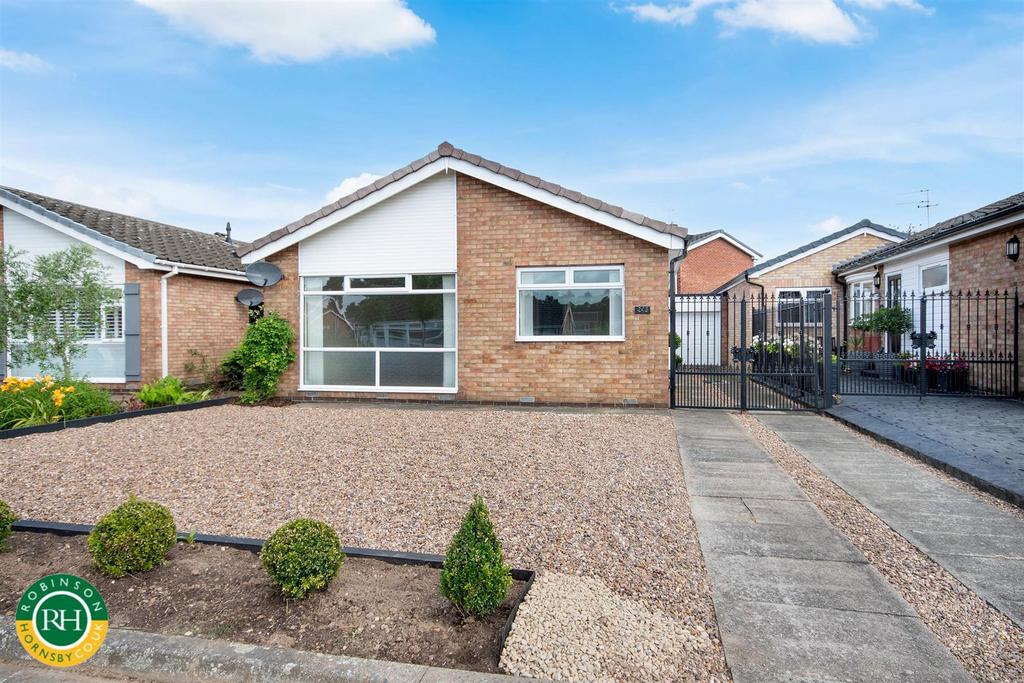Stoops Lane, Doncaster 2 bed bungalow for sale - £245,000