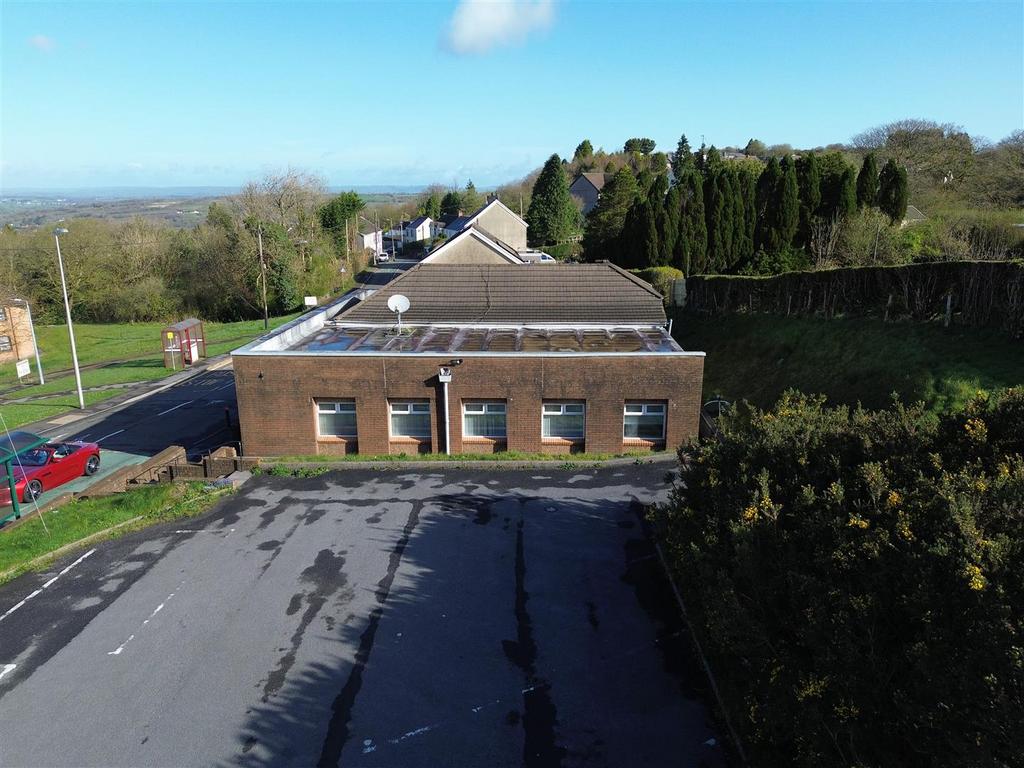 Heol Y Bryn, Upper Tumble, Llanelli Property - £245,000