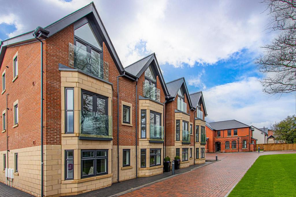 Church Road, Cardiff CF14 2 bed apartment - £349,950