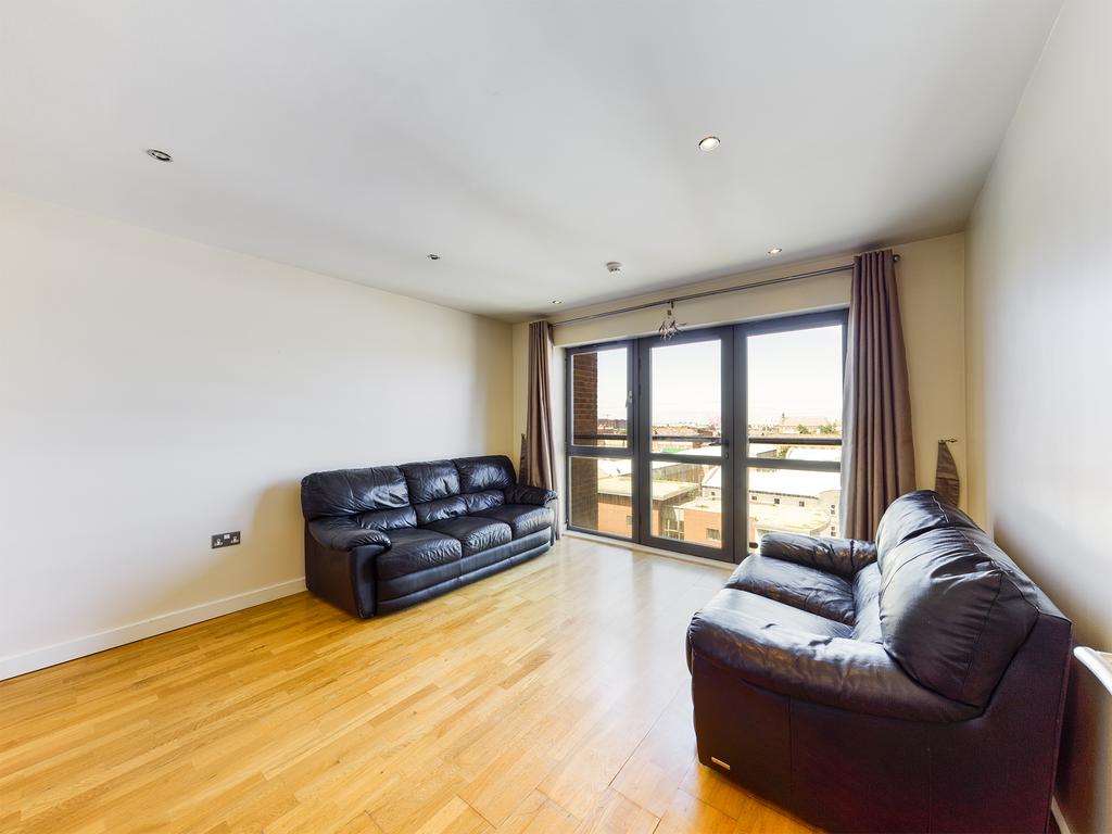 39 Leeds Street, Liverpool L3 1 bed flat - £900 pcm (£208 pw)