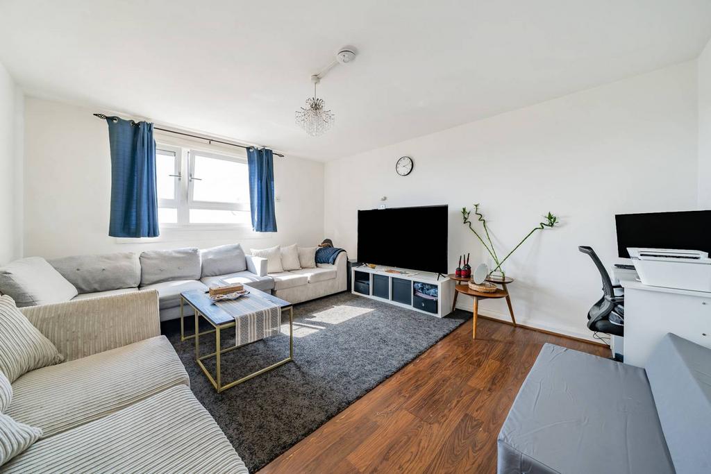 Acton W3, Acton, London, W3 1 bed flat - £1,700 pcm (£392 pw)