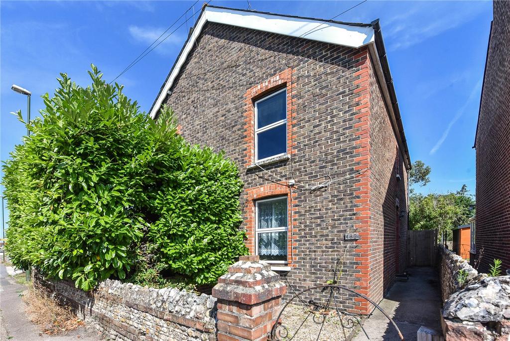 Oving Road, Chichester, PO20 3 bed semi-detached house - £285,000