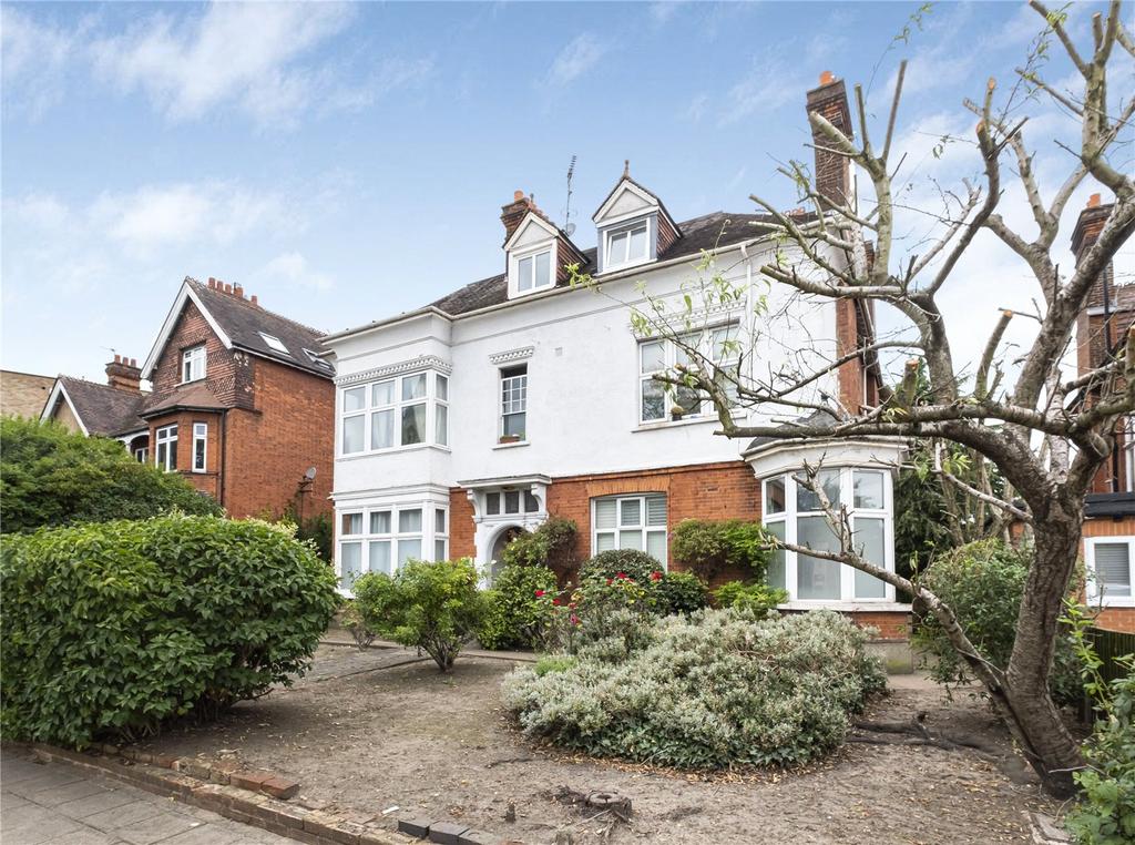 West Hill, Putney, London, SW15 2 bed apartment - £2,300 pcm (£531 pw)