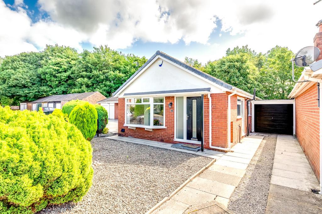 Widdrington Road, Wigan WN1 2 bed detached bungalow - £230,000